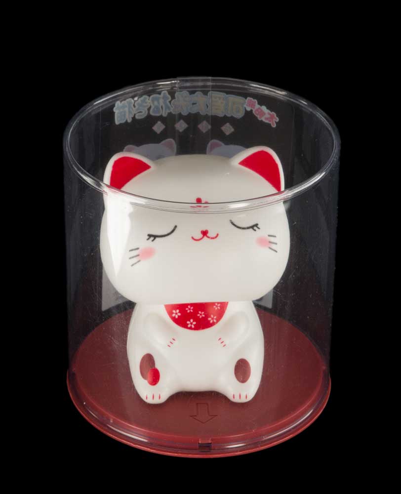 Chat chinois solaire - Yeux fermés - Tête animée Maneki Neko blanc