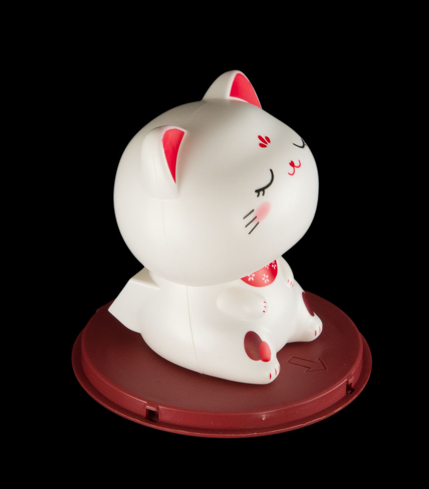 Chat chinois solaire - Yeux fermés - Tête animée Maneki Neko blanc