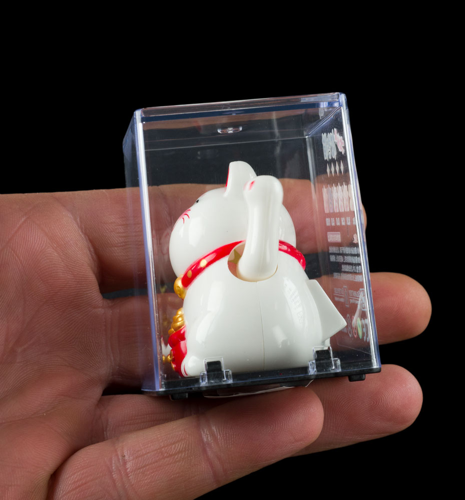 Mini Chat chinois solaire - Maneki neko blanc patte gauche animée